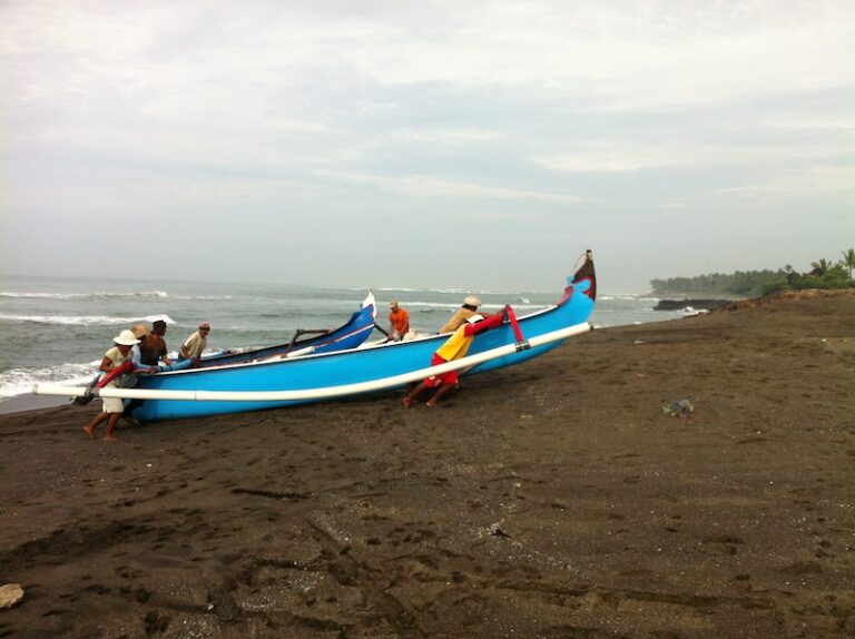 Balinese Jukung - Asian Itinerary