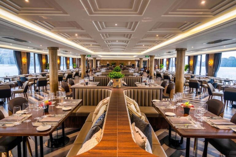 Leonardo on the Ambassador Dinner Cruise - Asian Itinerary